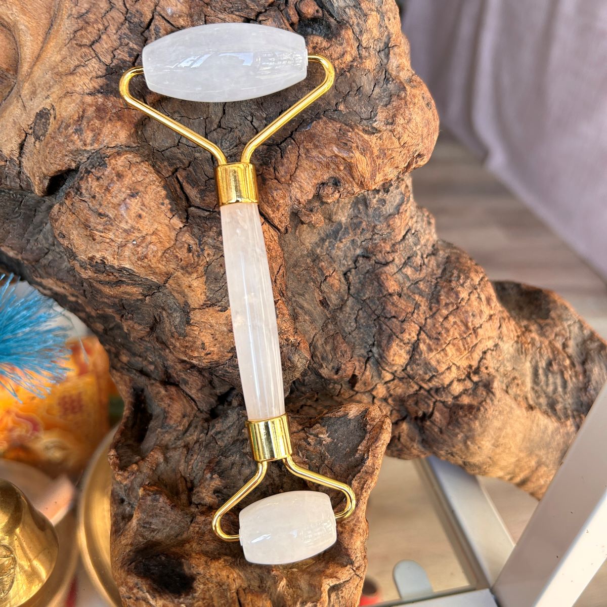 Rouleau de massage visage en quartz clair Cristal de roche - La Porte ...