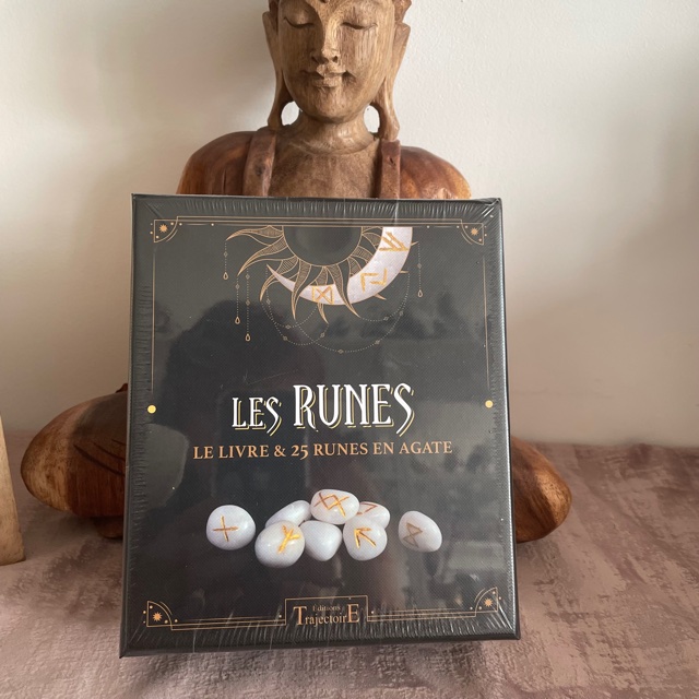 Les Runes en pierres naturelles - coffret - La Porte des Secrets