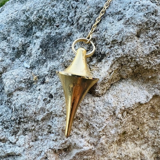 Pendule KITO en laiton 4.5cm - La Porte des Secrets