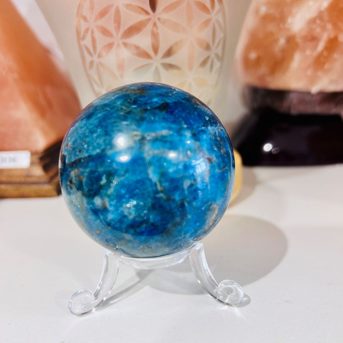 Sphère Apatite 90 mm de Madagascar - La Porte des Secrets