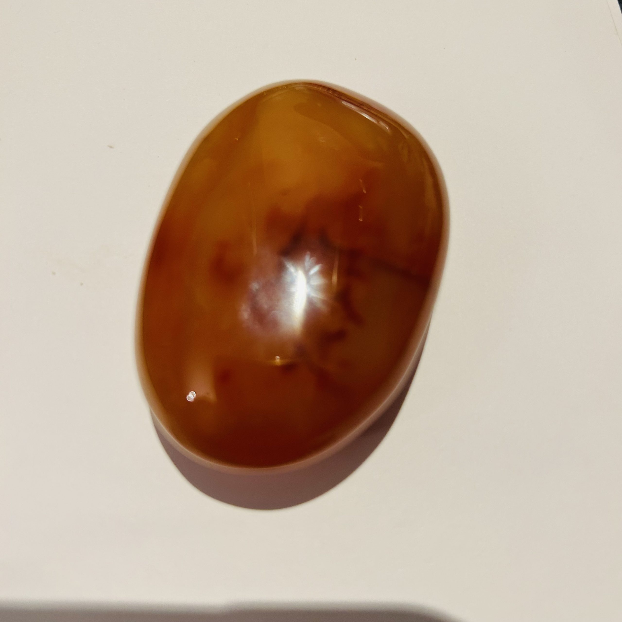 Sardoine grand galet plat Brésil - La Porte des Secrets