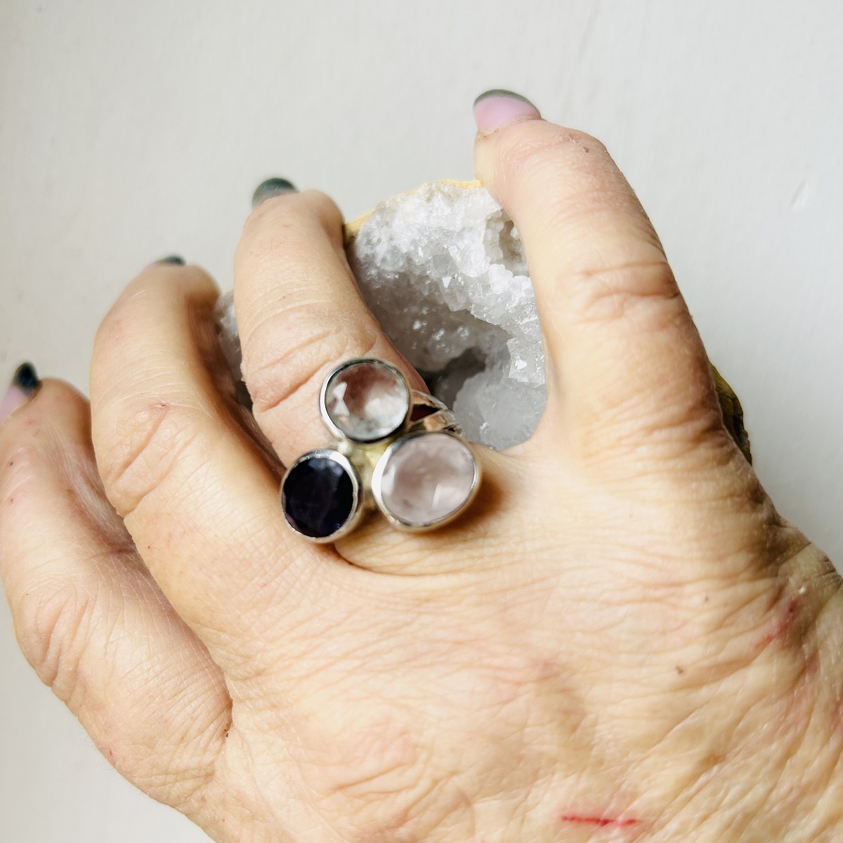 Bague trio d'or trois quartz Améthyste, Cristal de roche et Quartz rose ...